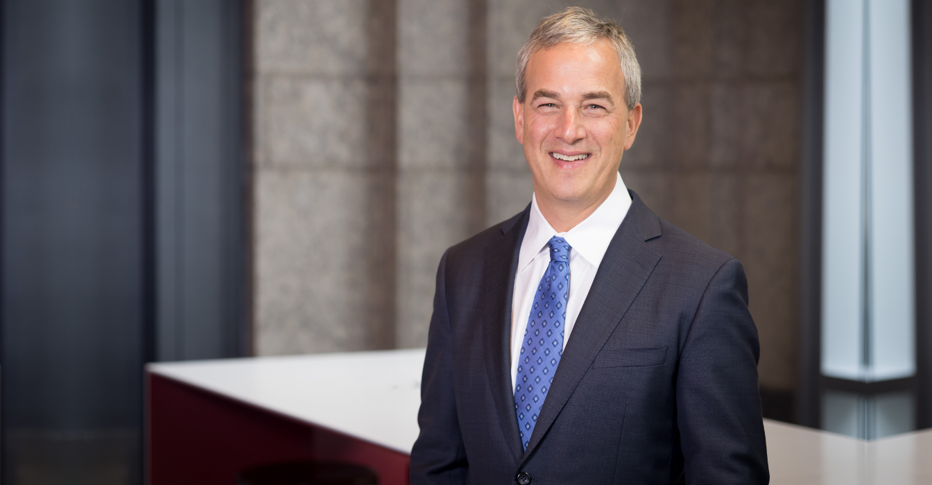 Lawyer Limelight: Derek Loeser | Lawdragon